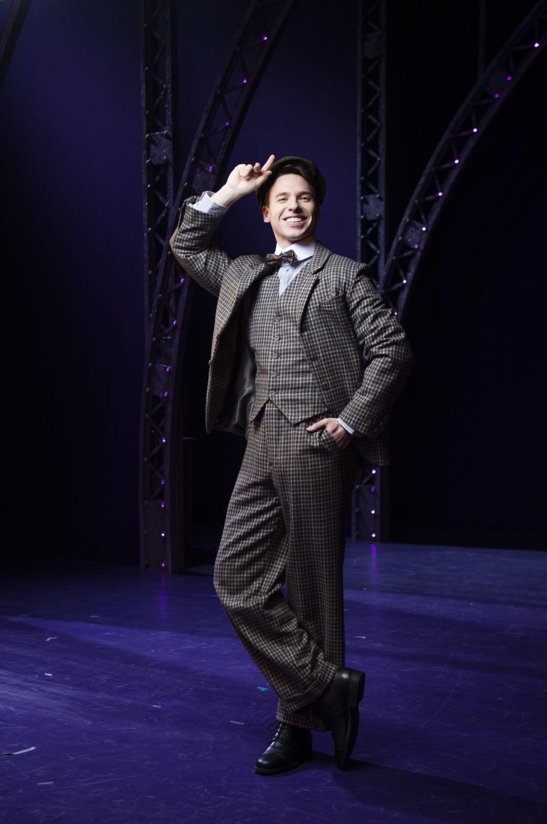 Matthew Jeans, l'émouvant Eddie de Funny Girl - Regard en Coulisse