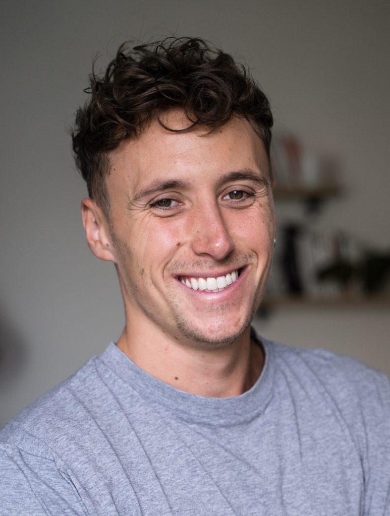 Signé… Thomas Bernier - Regard en Coulisse